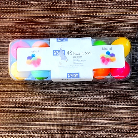 Holiday Home | Party Supplies | Holiday Home 48 Hide N Seek Hinged ...